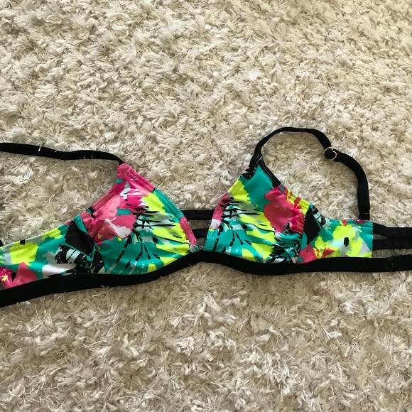 Xhilaration | Swim | Cute Target Bikini Top Size Small | Poshmark